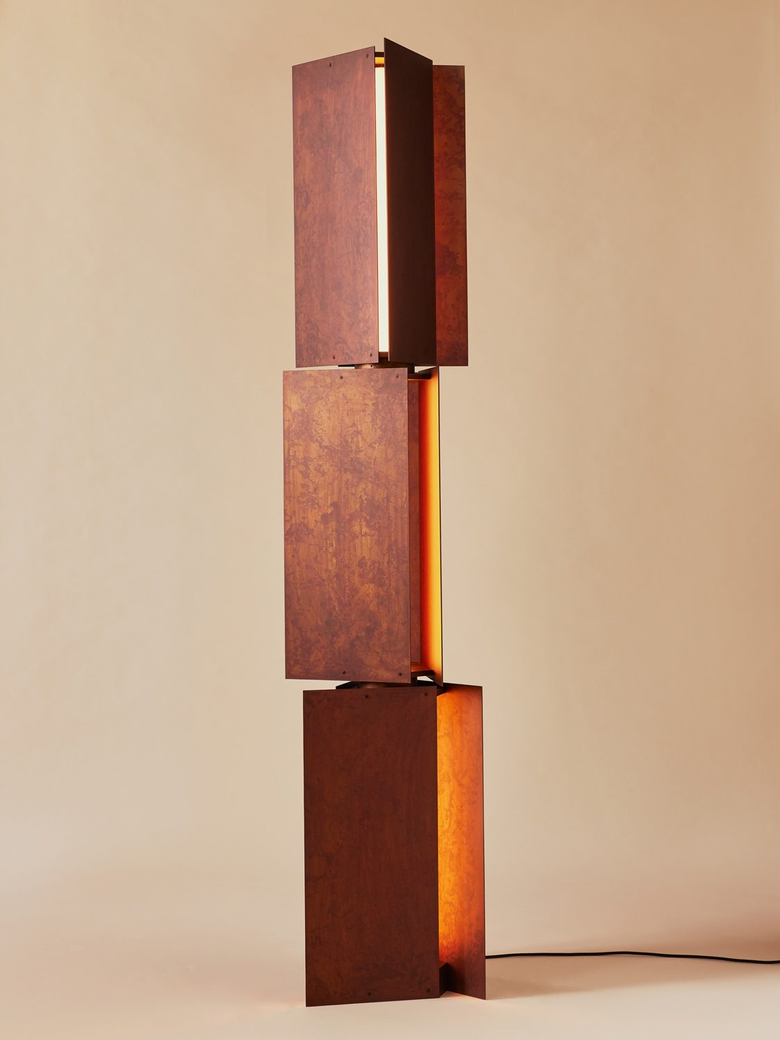 PELLE — Tripp Stack