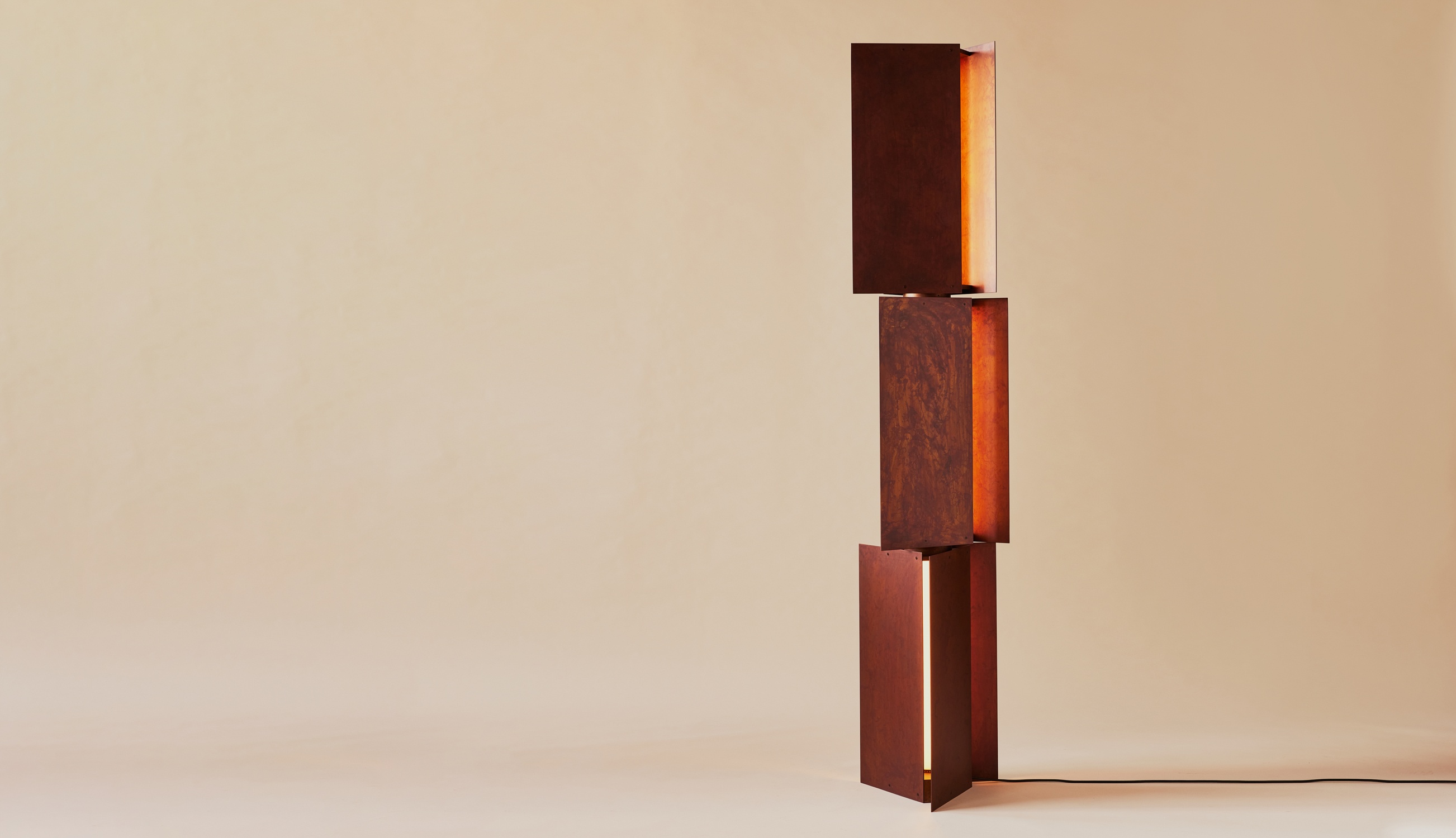 Pelle — Tripp Stack